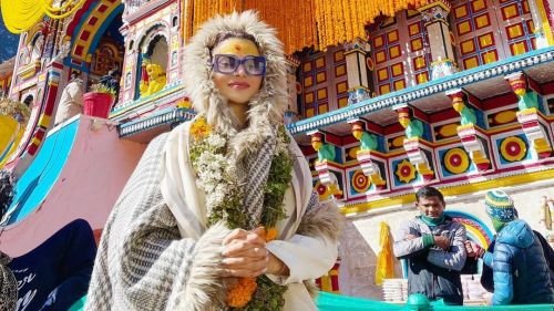 Urvashi Rautela to witness Narendra Modi unveil the 12-foot Adi Guru ...